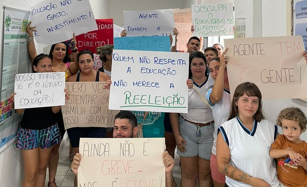 Agentes educaionais reivindicam melhores condições de trabalho - Rádio ...